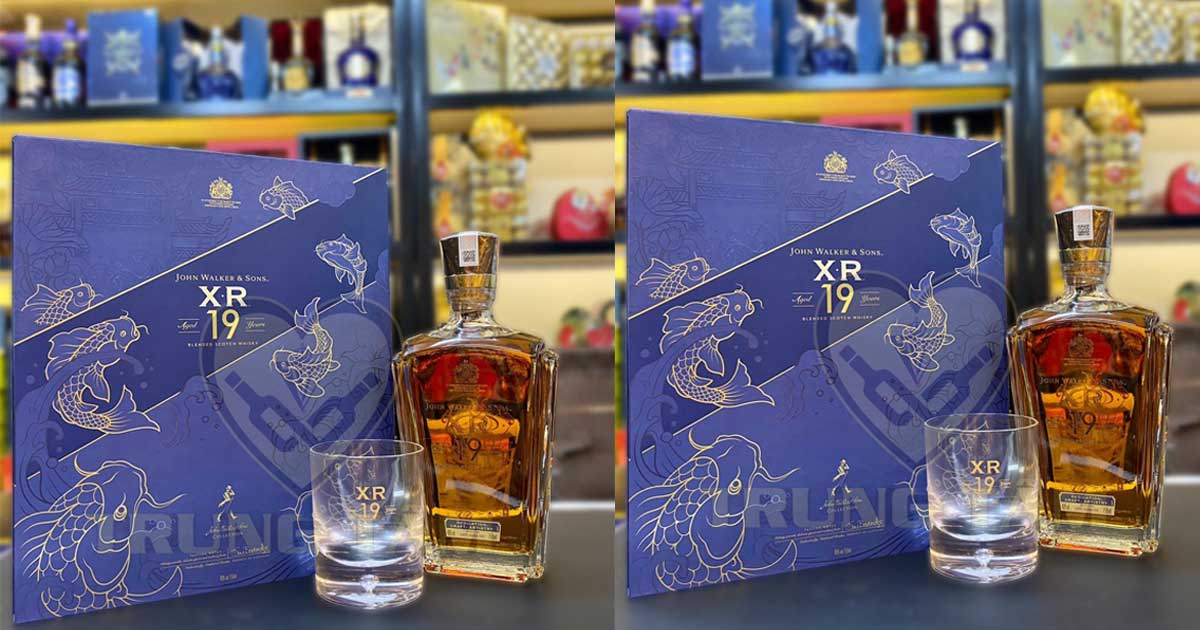 RƯỢU JOHNNIE WALKER XR 19 - HỘP QUÀ TẾT 2024